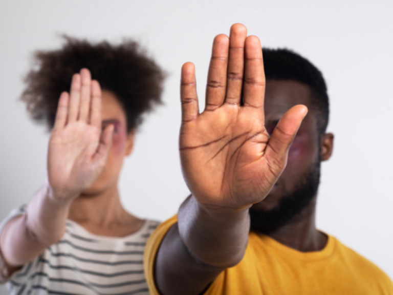 Entenda a diferença entre injúria racial e crime de racismo - Notícias ...